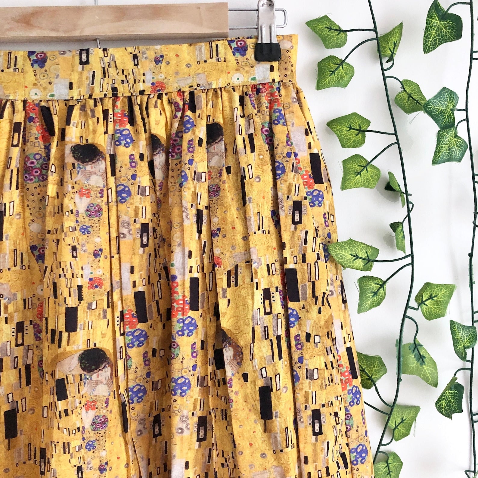 The Kiss Printed Cotton Midi Skirt, Art Print Skirt – Mustard Monday